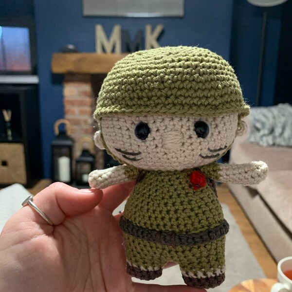 Charlie the Soldier Crochet PATTERN, Crochet Soldier, Amigurumi Soldier ...