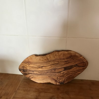Rustic Oval Olive Wood Cheeseboard Chopping Board Wooden Cheeseboard ...