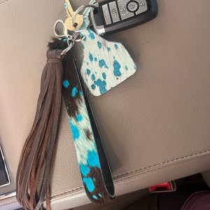 COWHIDE TASSEL KEYCHAIN Wristlet Western Hair on Cowhide Keychain Key ...