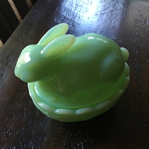 Mosser Glass Jadeite Bunny Rabbit on Basket - Etsy