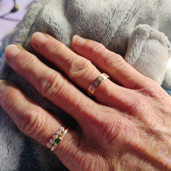 Diamond Necklace/ 14k Gold Diamond Solitaire Graduating Necklace ...