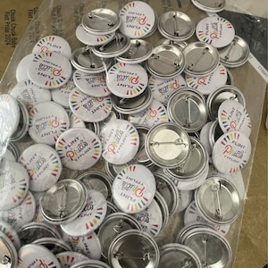 Custom Printed Badges Lots of Sizes and Quantities Any Text, Photo or ...