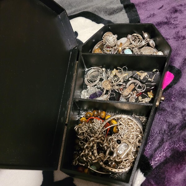 Spooky Carriage - Etsy