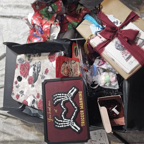 Halloween Book Box, Blind Date, Book Accessories, Gift for Readers ...