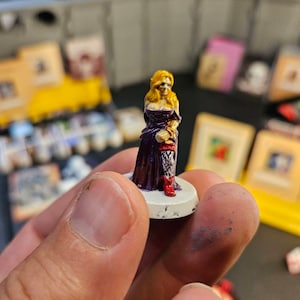 QUEEN VAMPIRE D&D Resin Tabletop Miniature 28mm 32mm V31 - Etsy