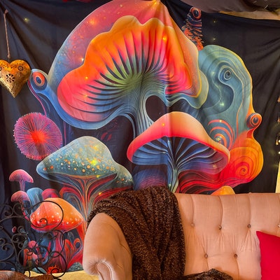 Psychedelic Mushroom Tapestry, Trippy Wall Tapestry, Psychedelic ...