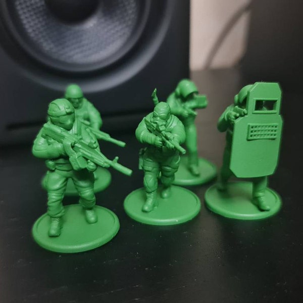 Siege-esque Operators Attackers - 3D Printed Mini's - Modern Wargaming ...
