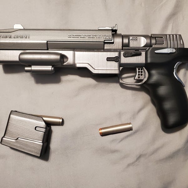 Set of 14 Hand Painted in Rust Effect Dice/bolter Rounds With Box. 3D ...