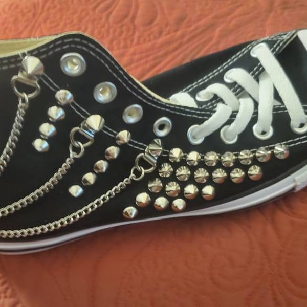 Genuine CONVERSE Run Star Hike Black With Skulls & Chains Sneakers ...