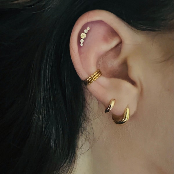 Triple Stacked Conch Hoop Clicker With Twist, Gold Conch Earring, 16 ...