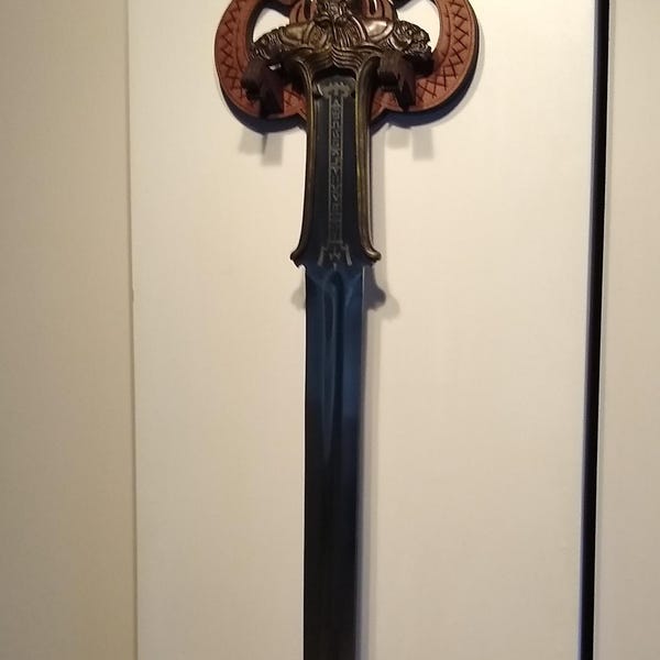 MJÖLNIR DRAGON Wooden Wall Mount for Hand and a Half Sword, LARP ...