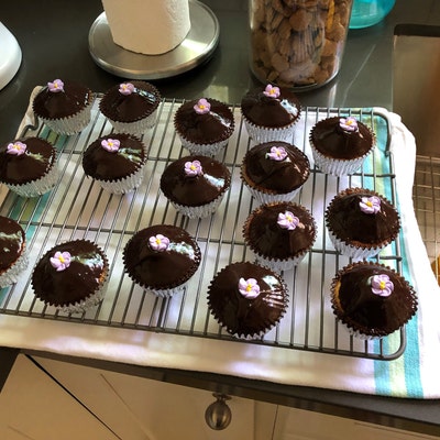 100 Royal Icing Violets 100 Approx. Size 1/2 - Etsy