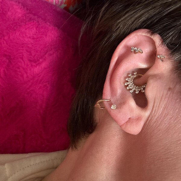 14K Solid Gold Skull Tragus Piercing,tragus Piercing, Daith Piercing, Stud Ear Piercing, 14K ...