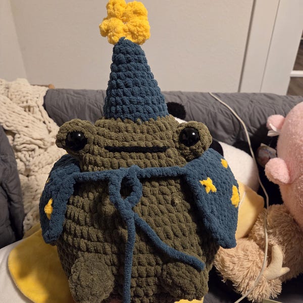 Jumbo Wizard Frog Crochet Pattern / Chunky Crochet Wizard Mage / US PDF ...