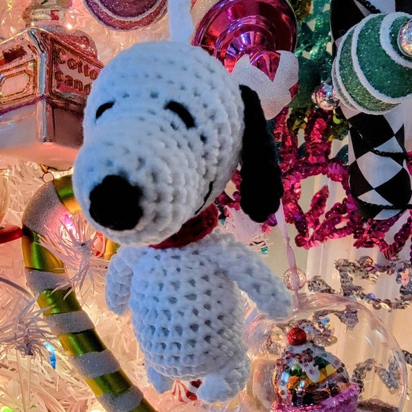 Crochet Snoopy Keychain - Etsy