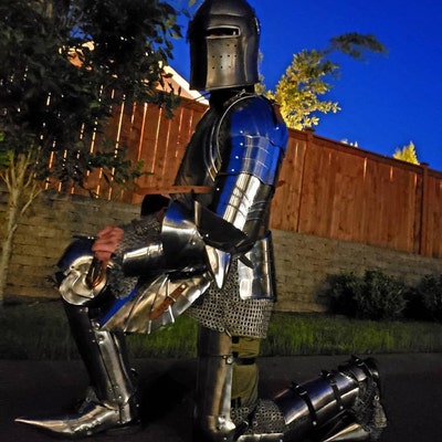 Medieval Leg Armorset ,plate Legs, Cuisses With Poleyns and Greaves - Etsy