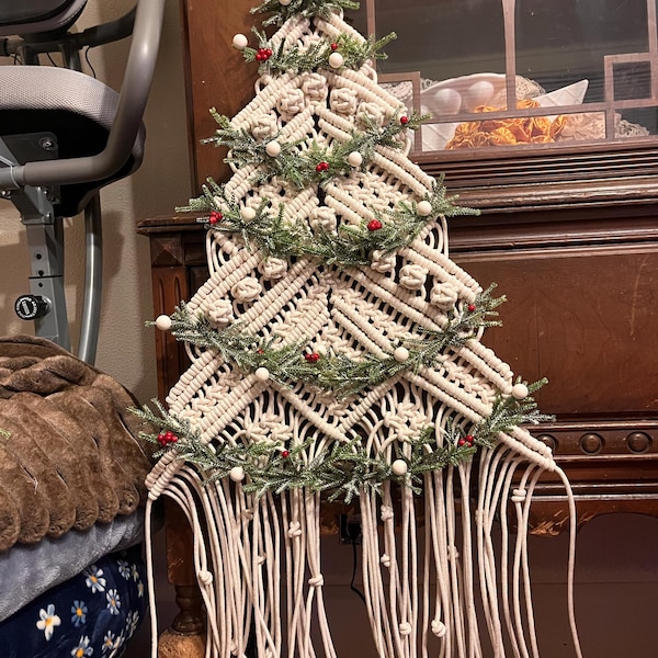 Boho Macrame Christmas Tree | Holiday Wall Hanging Decor - Etsy