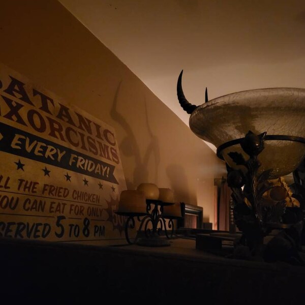 Sideshow Banner - Spidora - Etsy