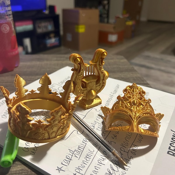 Golden Fae Trove Bookshelf Decor - Golden Harp, Mask, and Crown - Dread ...
