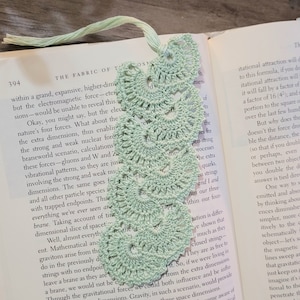Lace Fan Bookmark, Handmade, Book Lovers Gift, Crochet Bookmark Crochet ...
