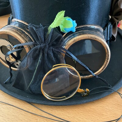 Real Monocle Golden With Cord, No Amplification / Prescription - Etsy