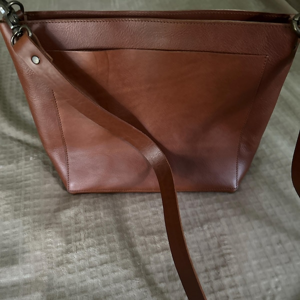 Small COGNAC / TAN Crossbody Leather Bag With Outside Pocket and Zipper ...