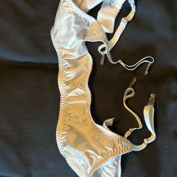 Peep Hole Bra Open Cupless - Hole in Bra for Nipple, Sheer Lace Bra in ...