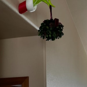 Grinch's Christmas Hand - Etsy