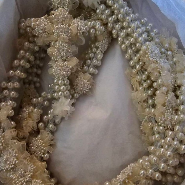 Lazo De Boda - Perlas Blancas Y Flores Con Hojas De Olivo Verdes - Lazo ...