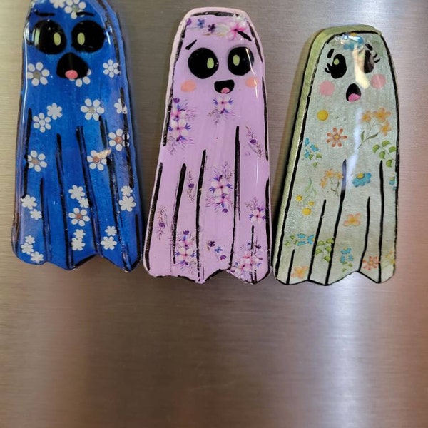 Boo Thangs - Bedsheet Ghosts Magnets - Each Unique - Hand Painted - Oye ...
