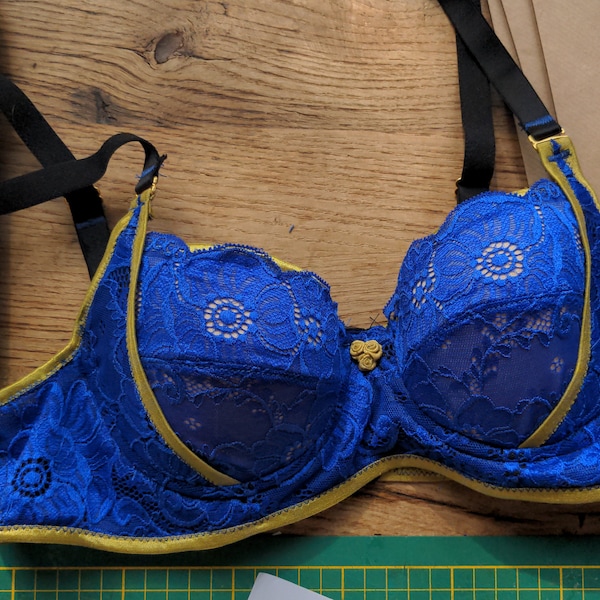 Black Beauty Bra, Sizes 28-40 B-DD | PDF Sewing Pattern - Etsy