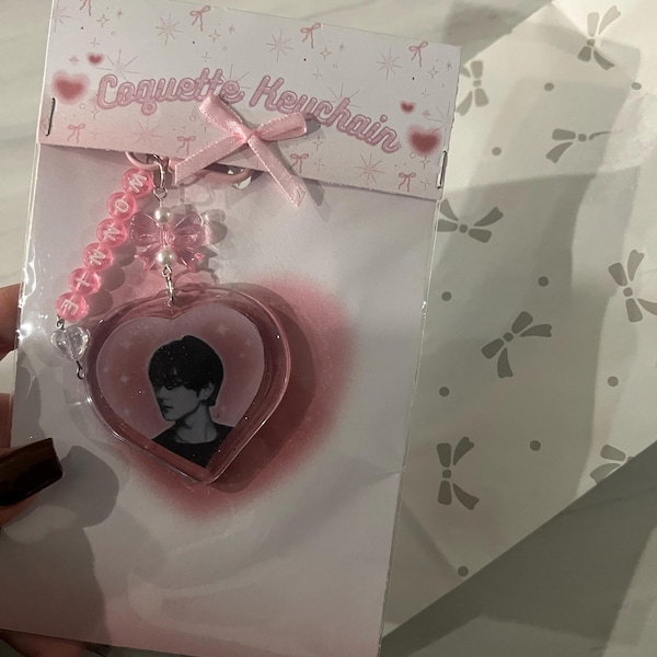 K-pop Coquette Keychains |customizable| - Etsy