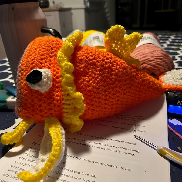 CROCHET PATTERN - Little Useless Fish Slouchy Hat - Magikarp Hat ...