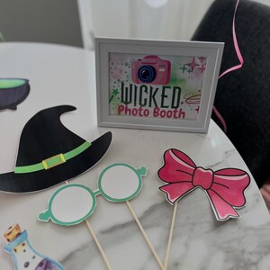 Wicked Party Bag Tag Labels | Printable Decorations Glinda and Elphaba ...