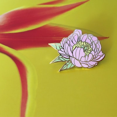 Albone Pearl Peony Cloisonne hard Enamel Pin in Gold - Etsy