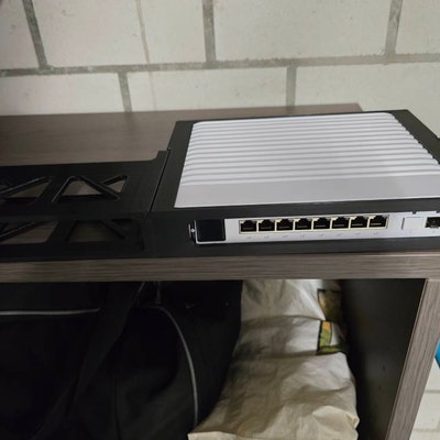 Ubiquiti Unifi Switch 8 150W Center Rack Mount - Etsy