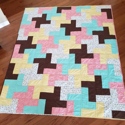 Modern Quilt Pattern, Scrappy Quilt beads on a String Create a Modern ...