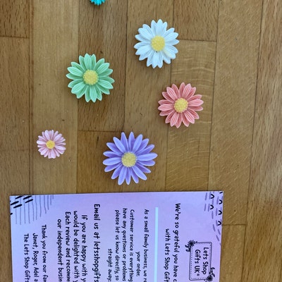 Table Flower Confetti Daisy Confetti Party Confetti Hand Painted ...