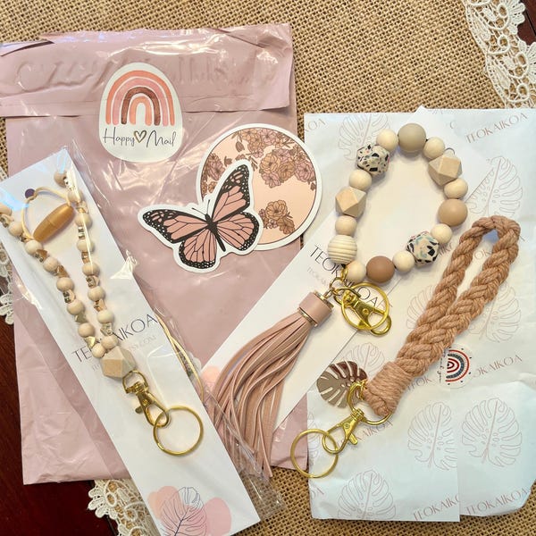 PLANT LOVER Teacher Lanyard, House Plant Design, Silicone Beaded ...