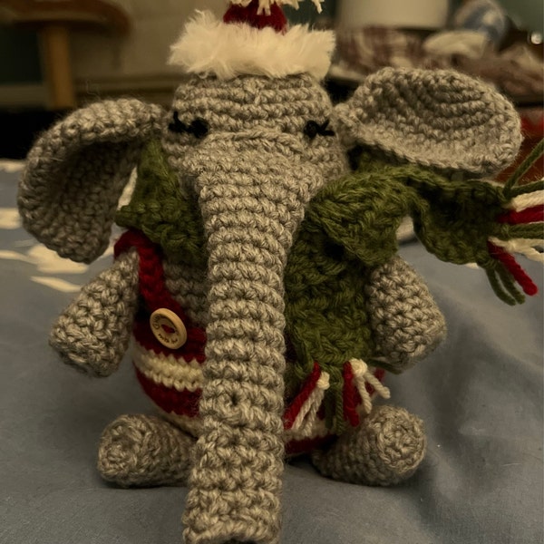 Christmas Elephant Amigurumi Crochet Pattern (PDF Pattern) - Etsy