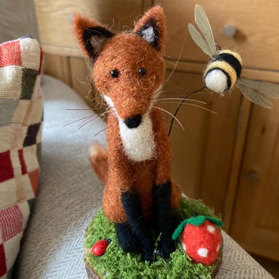 Felt and Dandy Dancing Bear Needle Felting Kit - Etsy