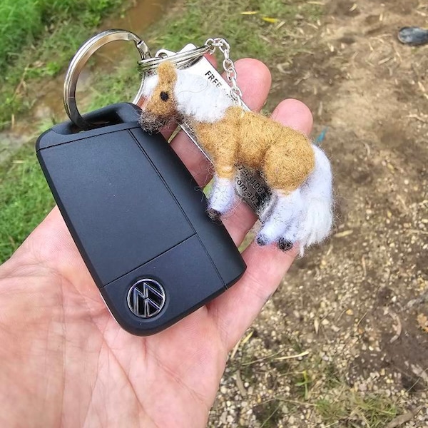 Felted Wool Pinto Horse Keychain - Etsy