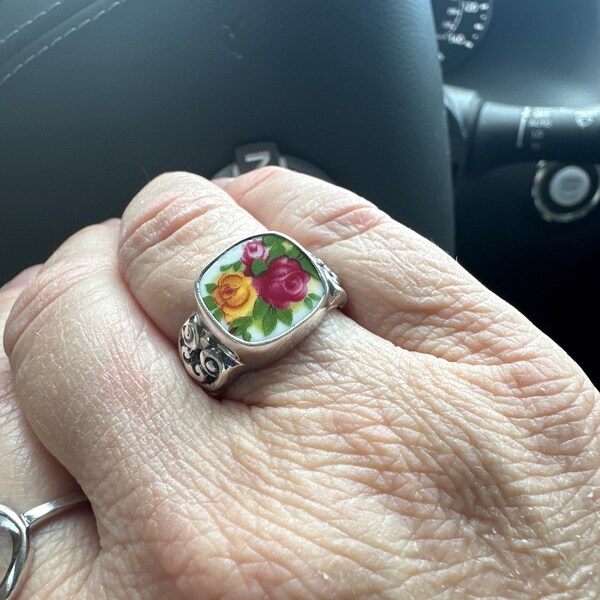 Size 9 Broken China Jewelry Old Country Roses Backstamp Sterling Ring ...