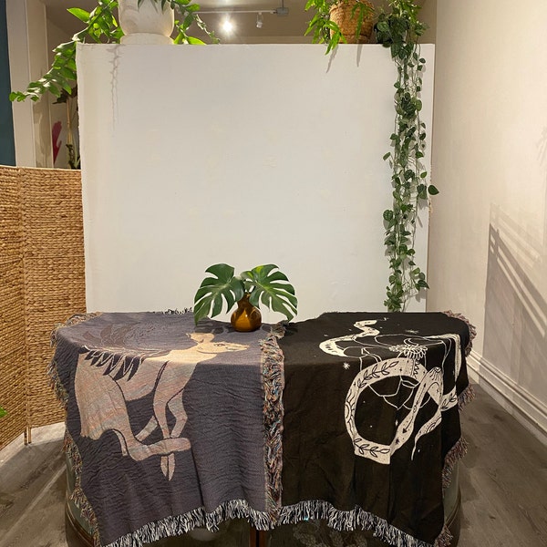 Snakes in the Forest Black Woven Blanket Throw Tapestry Cotton Knitted ...
