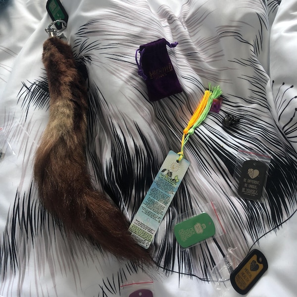 Spotted Hyena Tail Keychain - Realistic Animal Faux Fur - Spirituality ...