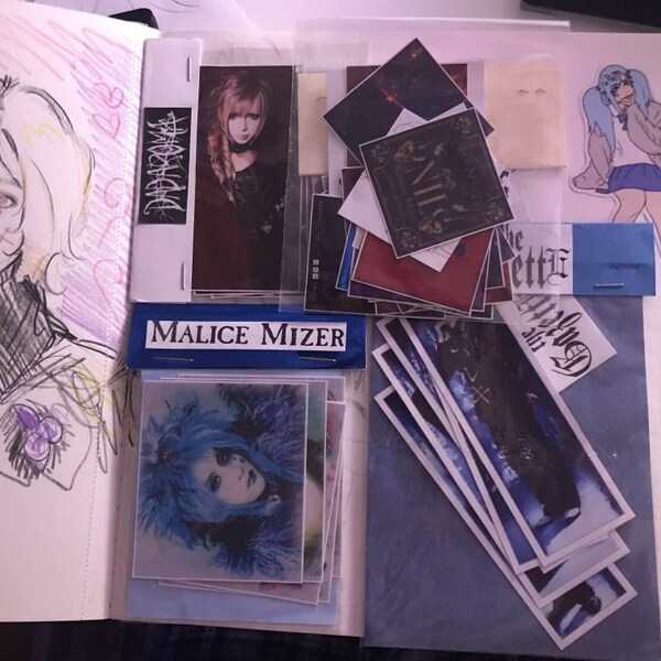 Set of 20 DADAROMA Visual Kei, J-rock, V-kei Band Glossy and Waterproof ...