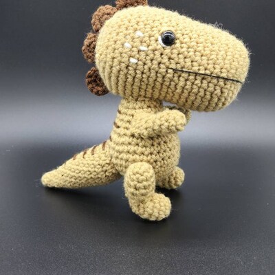 PATTERN: Viktor the Velociraptor Crochet Raptor Pattern Amigurumi ...