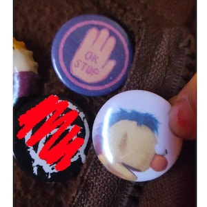 Ok Stop Warren the Eagle DHMIS Pin Badge - Etsy
