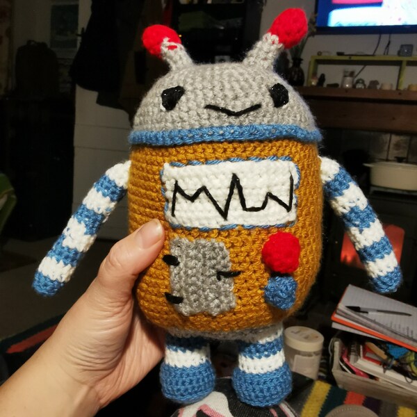 CROCHET PATTERN - Pixie the ROBOT / Amigurumi / Stuffed Toy / Easy ...
