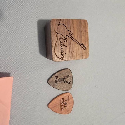 Personalized Wooden Guitar Picks Box,custom Engraved Guitar Pick Holder ...